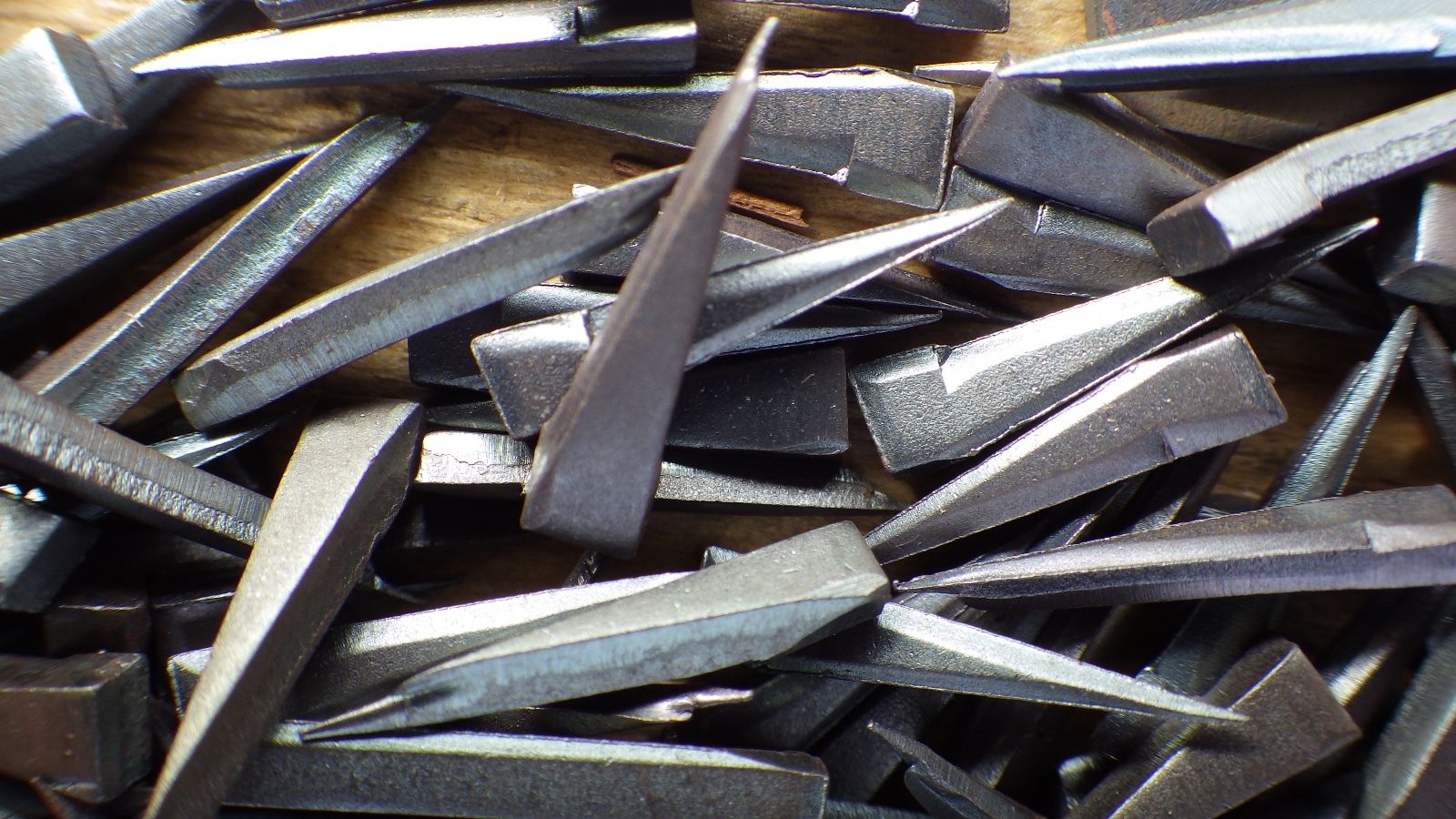 15mm Steel Glazing Brad (50g pack) - Atlantic Timber